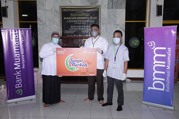 Bank Muamalat Salurkan Bantuan Melalui Program Jumat Berkah | Infobanknews