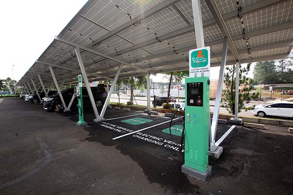 Bank BCA Hadirkan Green Building dengan Menerapkan Energi Ramah ...