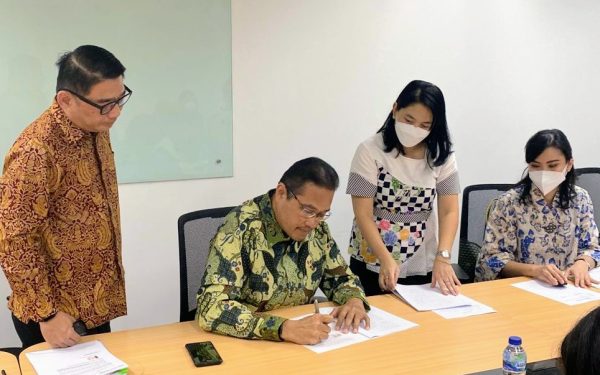 Dukung EBT, SGMW Multifinance Raih Tambahan Kredit Rp400 Miliar dari PermataBank | Infobanknews