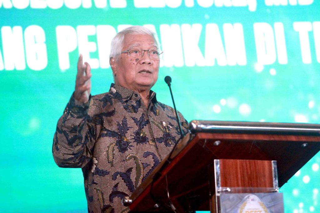 Prof J. Soedradjad Djiwandono: Saya Harus Hati-hati Berbicara ...