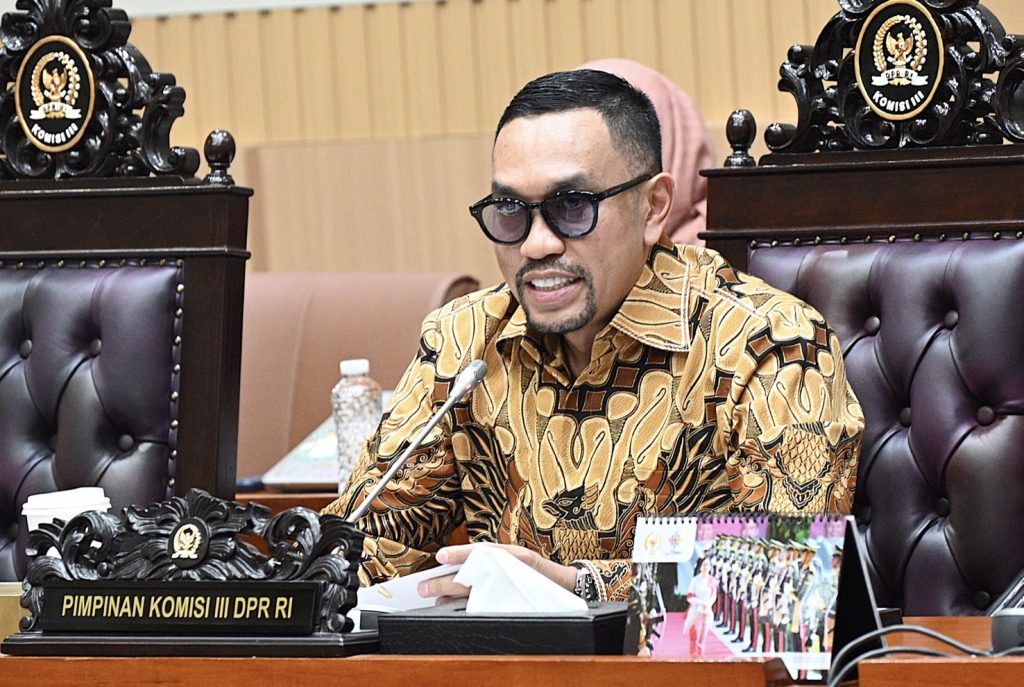 Sahroni DPR: Percuma Efisiensi Anggaran Jika Korupsi Pertamina ...