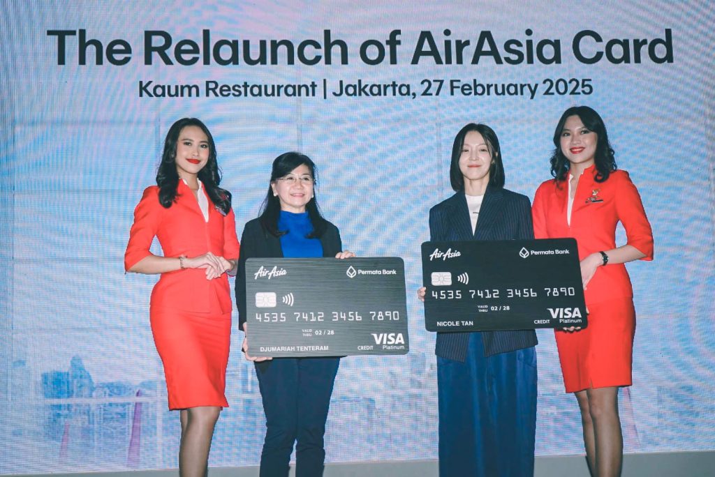 Permata Bank meluncurkan kembali AirAsia Card | Infobanknews